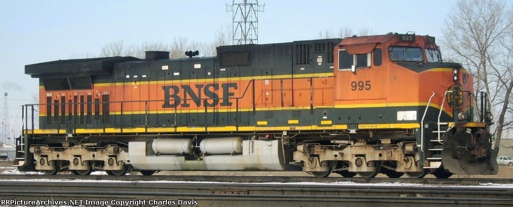 BNSF 995